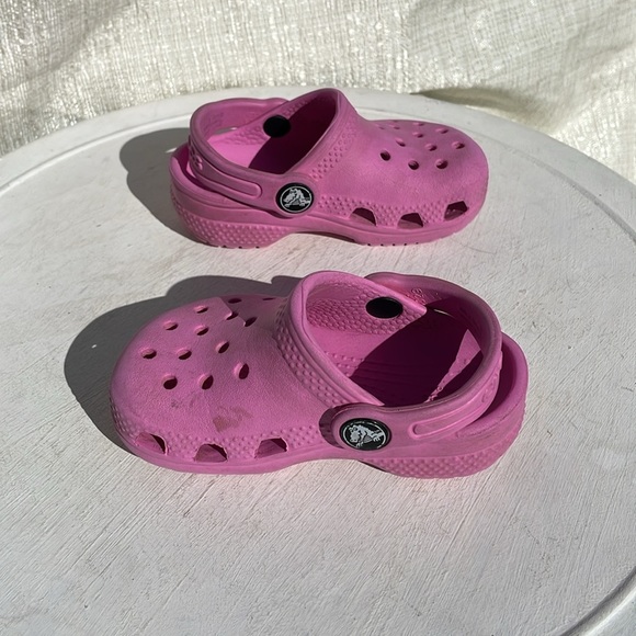 CROCS | Shoes | Crocs Unisexchild Kids Classic Clogs Taffy Pink Sz C5 ...